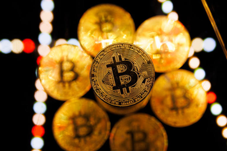 Self-proclaimed billionaire forced to sell private jet after bitcoin crash