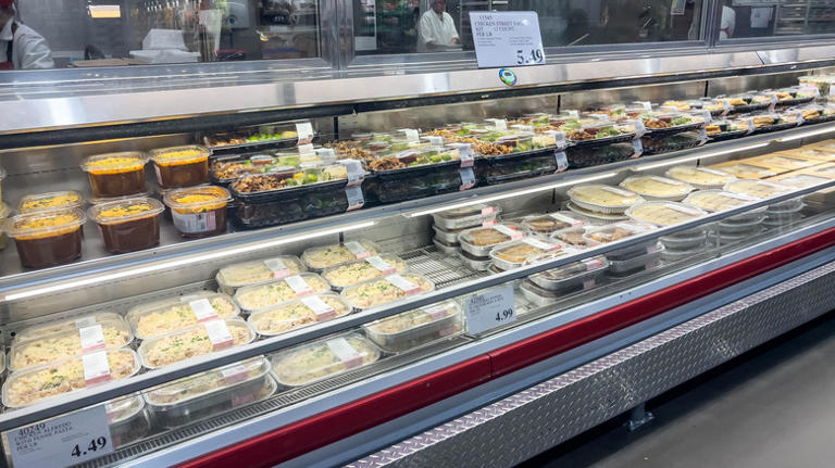 Costco's new layered deli dip has us saying 'Where's the 7th?'