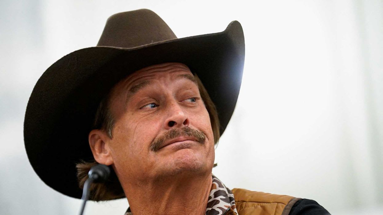 Kid Rock's disturbing remark about 14-year-old Olsen twins resurface