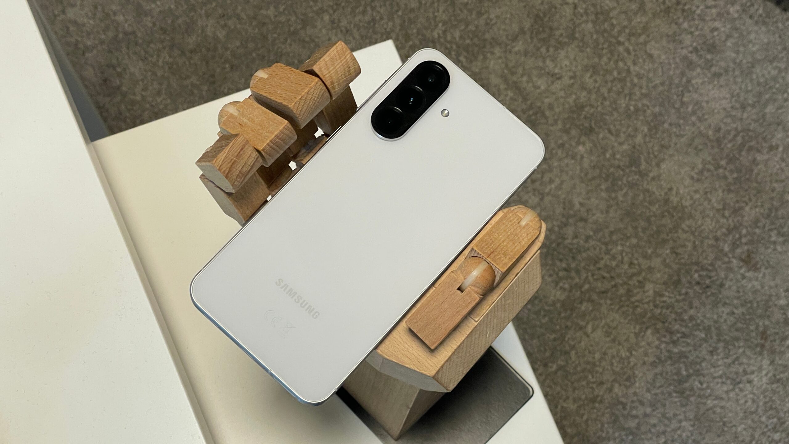 Samsung Galaxy A57 coraz bliżej premiery. Ten model może być hitem