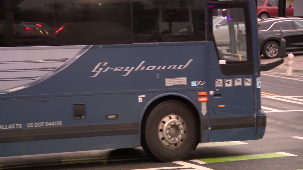 Chicago moves to buy, renovate $50 million Greyhound station