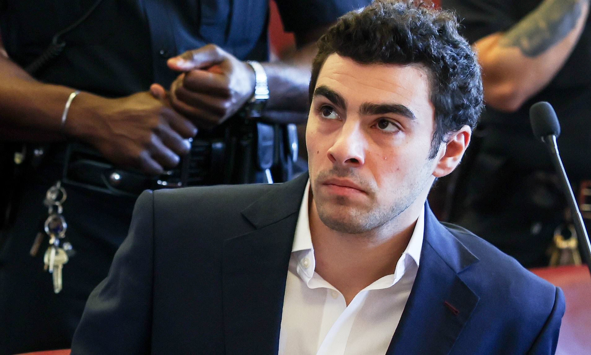 Alleged CEO murderer Luigi Mangione makes very sassy outburst during ...