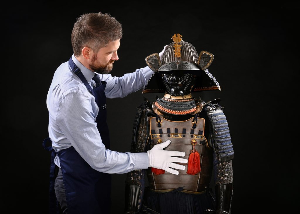 Rare samurai armor being auctioned off