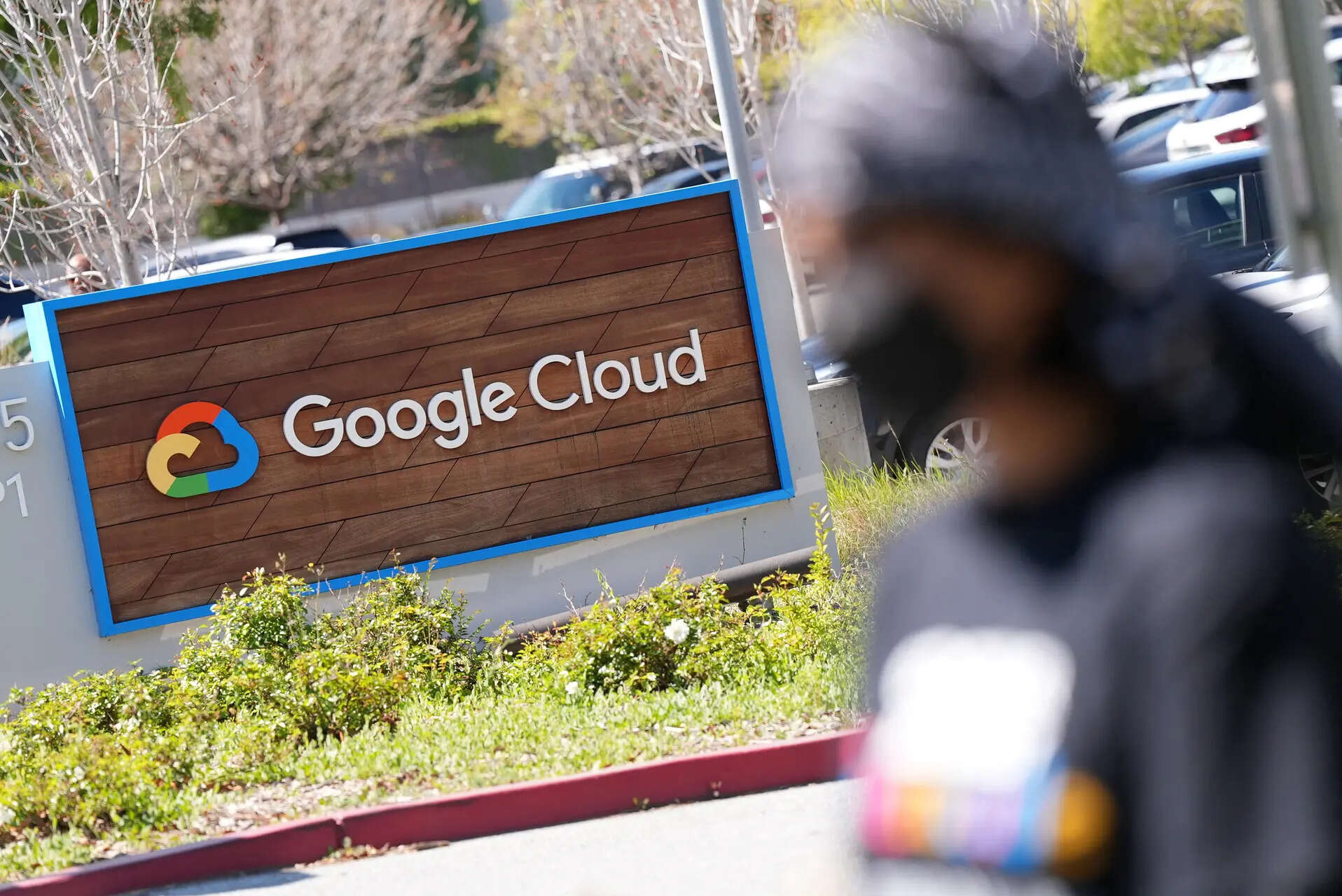 Google workers demand end to cloud services for immigration agencies