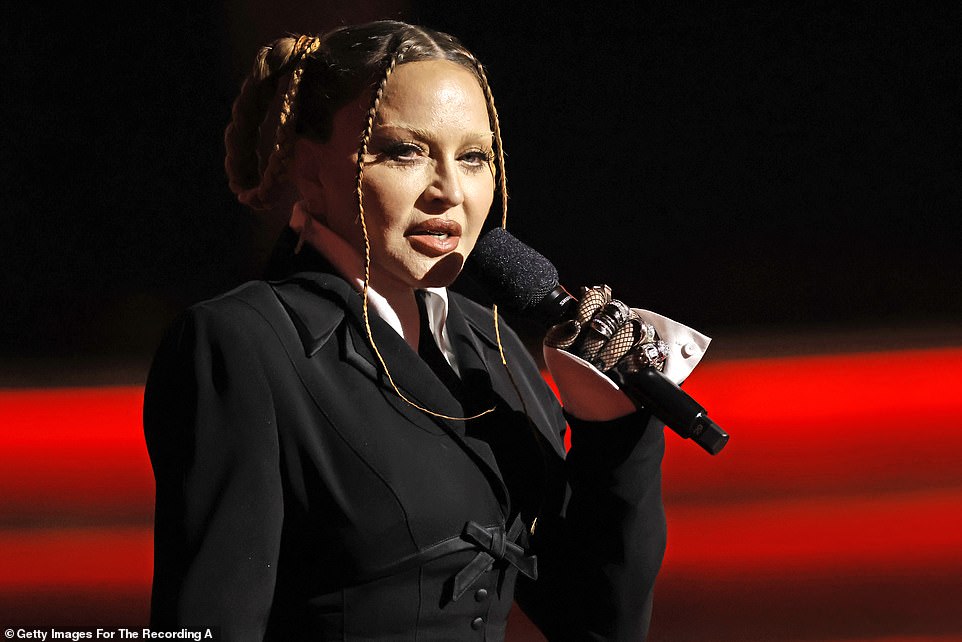 How Madonna would look if she never had rumored plastic surgery