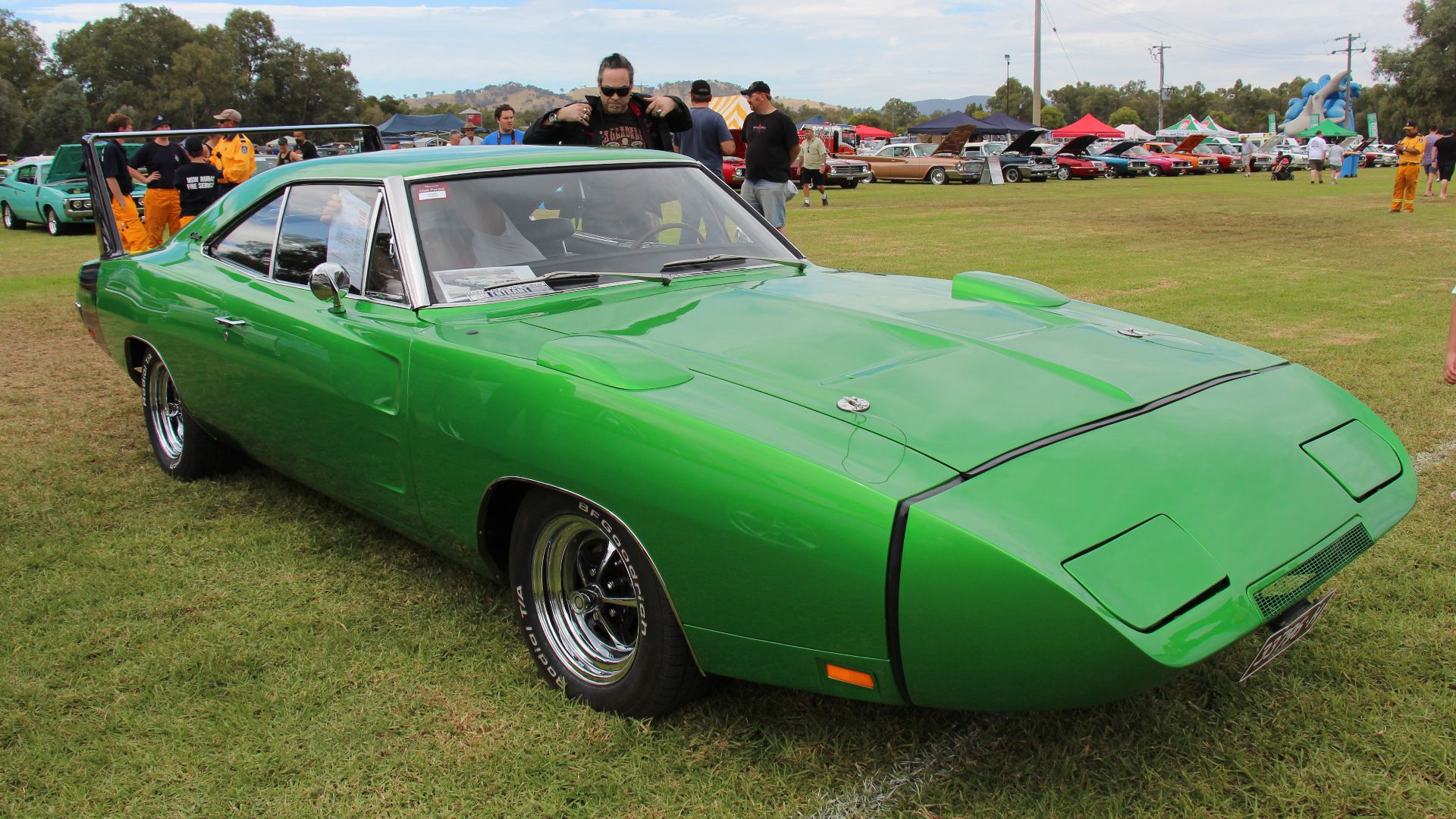20 cars that feature the coolest wings