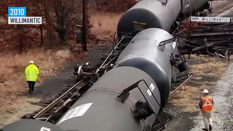 No leaks reported as crews work to clean up Mansfield train derailment