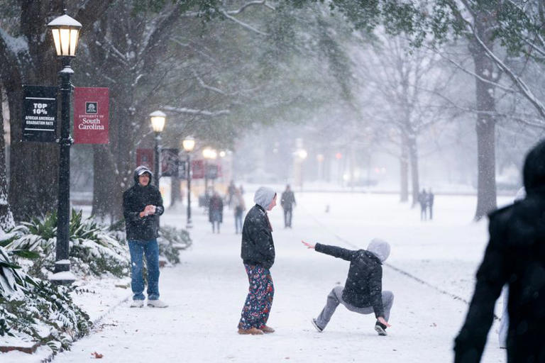Winter storm warning issued as up to 10 inches of snow targets several ...