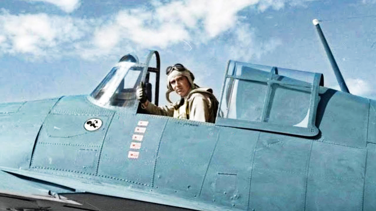 The lone US pilot who saved a carrier from destruction