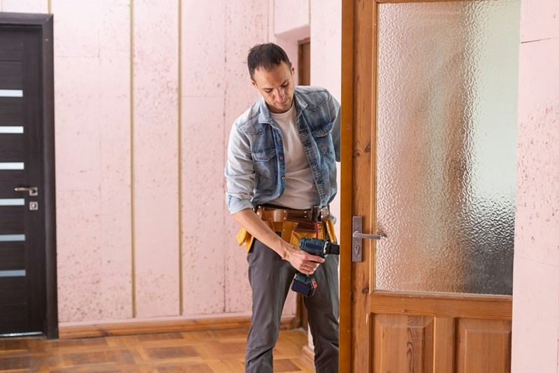 Lazy maintenance guy gets a dose of insomnia due to a disgruntled ...