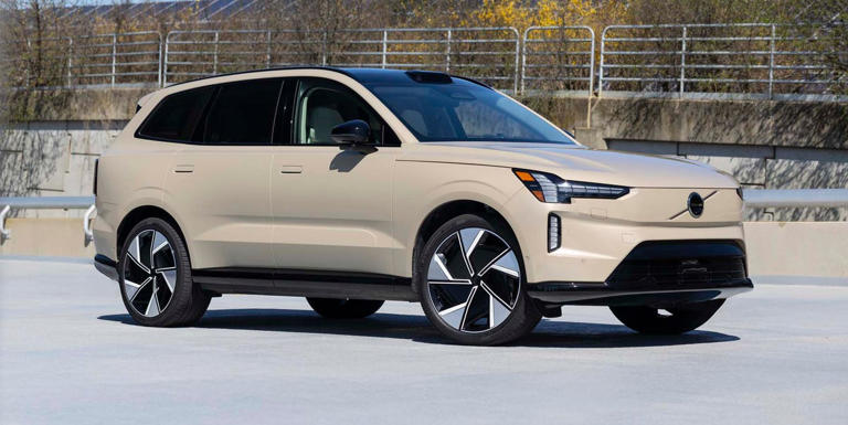 Volvo slashes the EX90 SUV's base price for 2026 with a new single ...