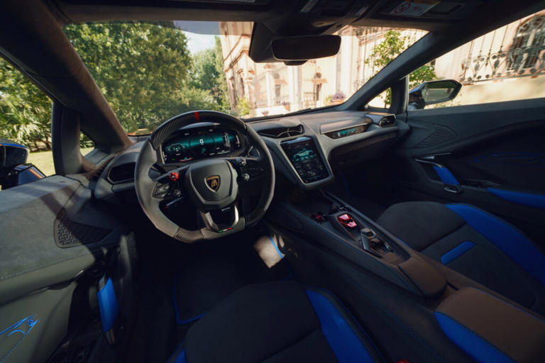 Only two gas cars have ever beaten this Lambo’s acceleration time at ...