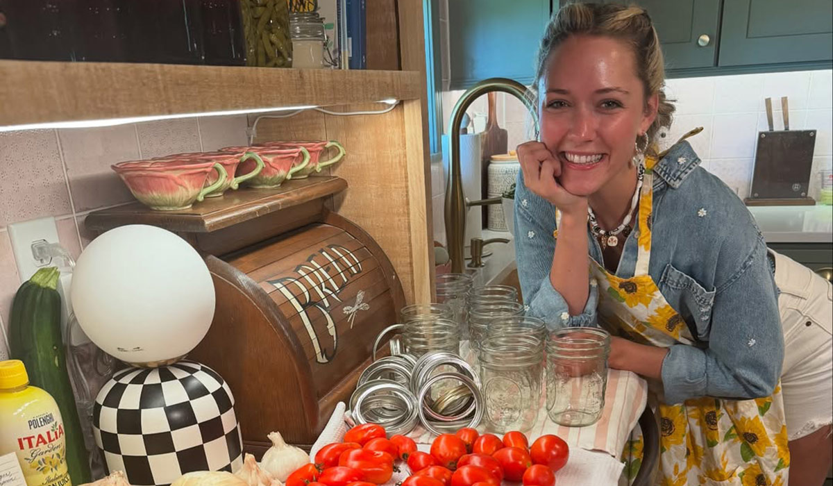 Country singer and 'Yeehaw Meemaw' Emily Ann Roberts is 'just getting ...