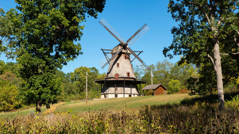 5 charming Illinois towns with relaxed Midwestern vibes