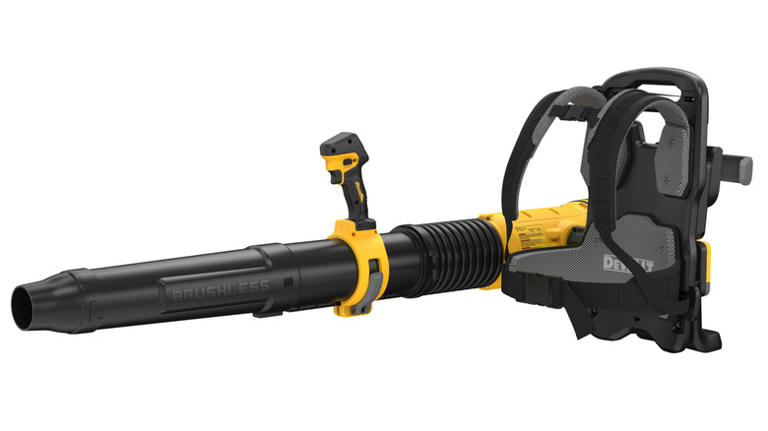 Every new DeWalt leaf blower available, ranked by user reviews
