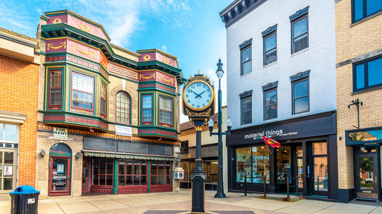 5 charming Illinois towns with relaxed Midwestern vibes