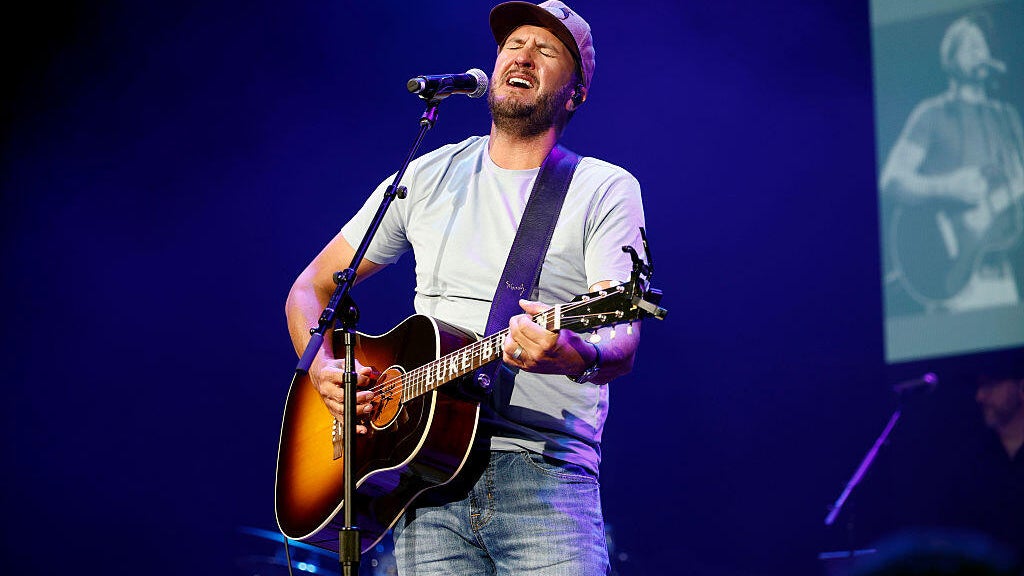 Luke Bryan adds Elk Grove's Mahon Ranch to Farm Tour 2026