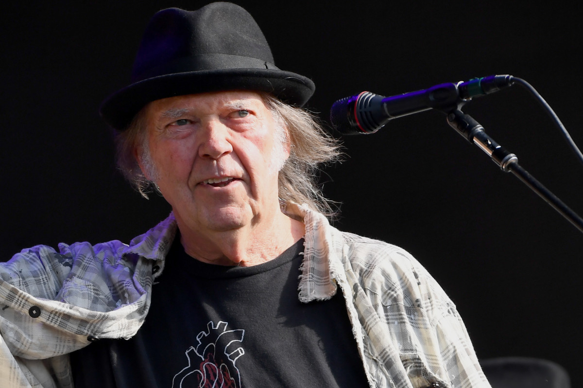 '70s rock icon cancels 2026 tour before it begins