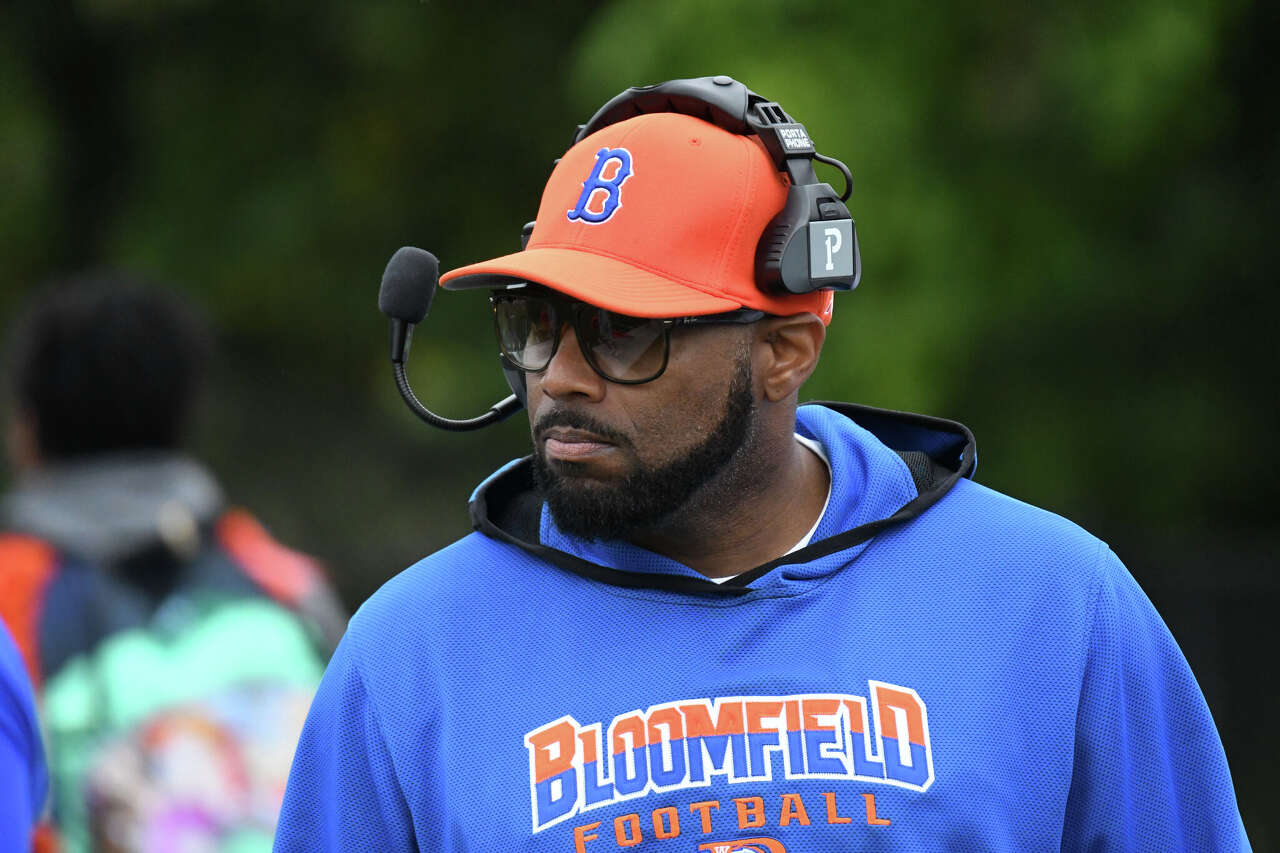 Bloomfield football coach resigns, takes coaching job at alma mater ...