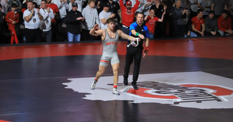 No. 2 Ohio State beats No. 4 Iowa on senior night