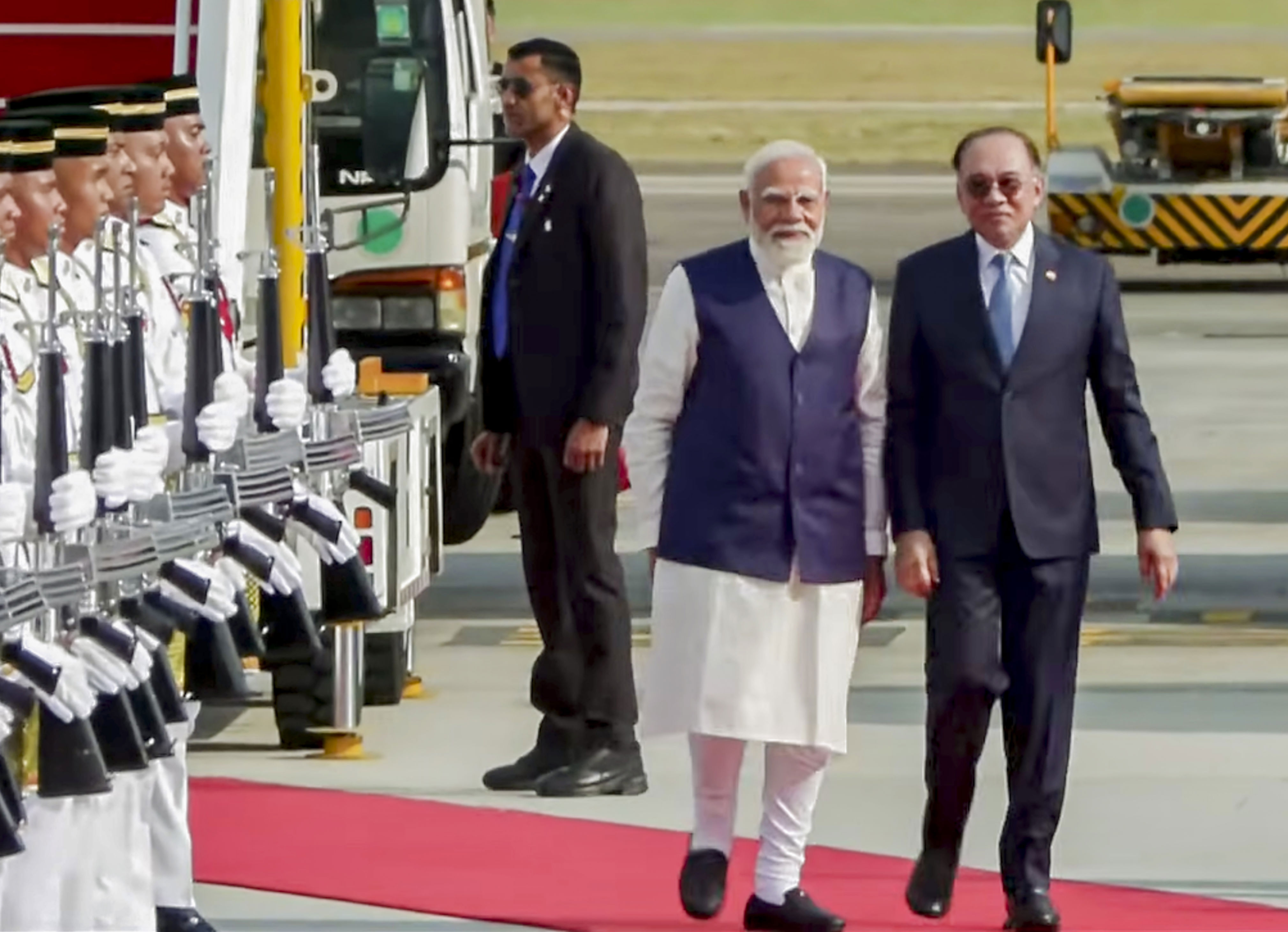 PM Modi receives red-carpet welcome in Kuala Lumpur; stage set for ...