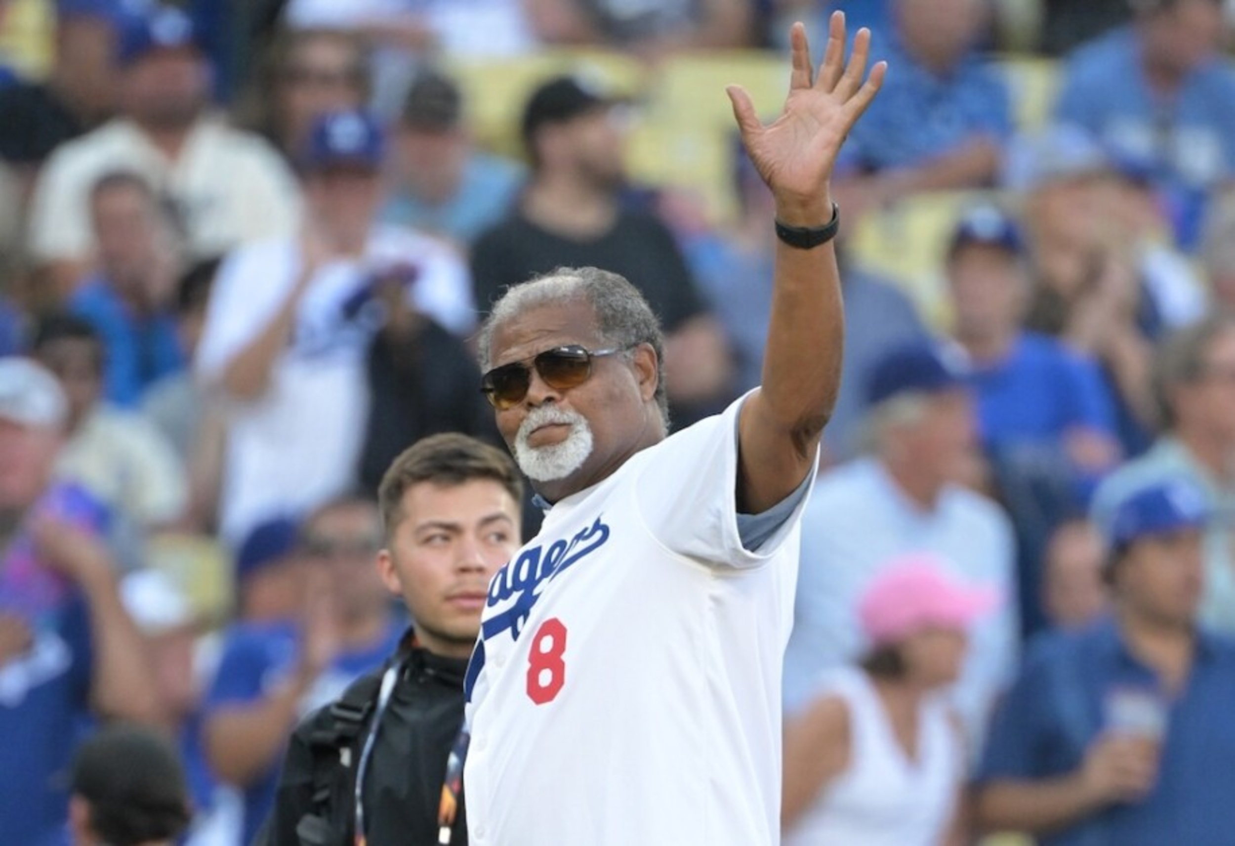 Reggie Smith being inducted into Legends of Dodger Baseball