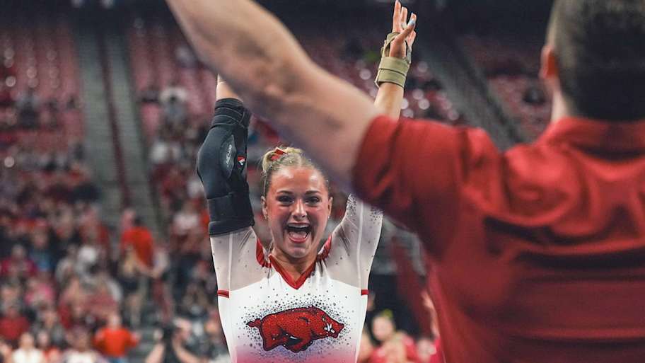 Razorbacks top Georgia at Bud Walton Arena, set table to climb rankings