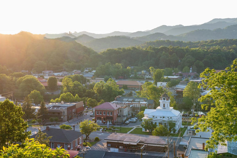 This tiny town in North Carolina is called the 'outdoor adventure ...