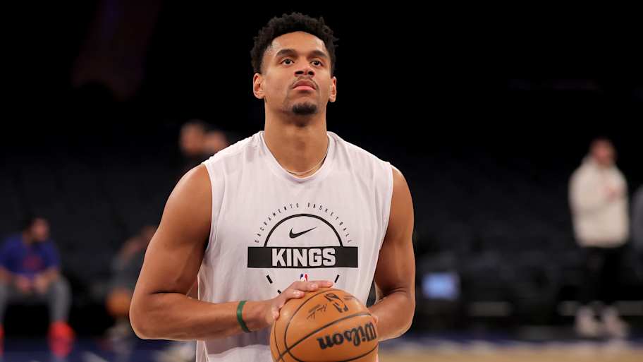 Kings GM compares Dylan Cardwell to Hall of Fame center