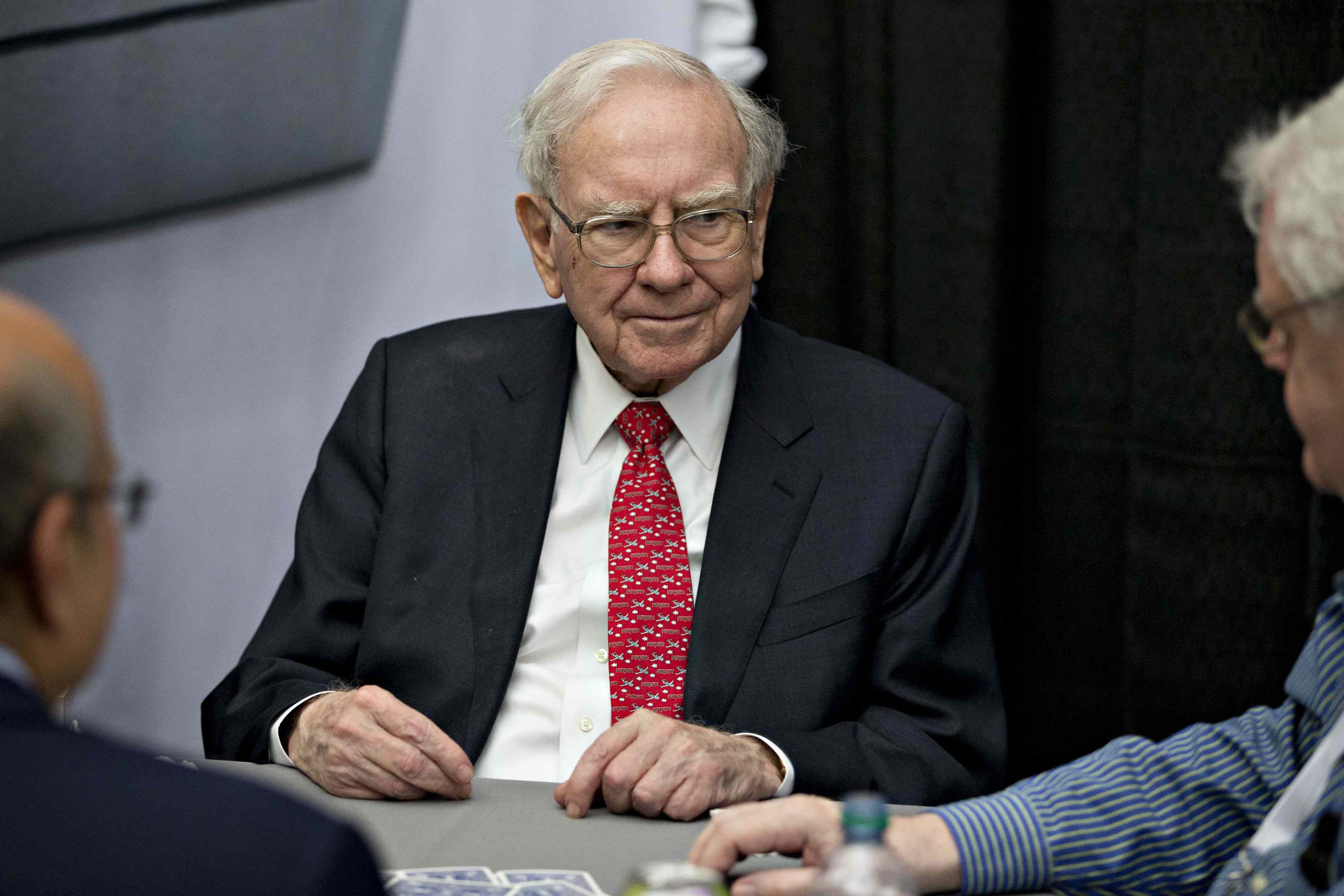 Warren Buffett's 90/10 rule explained with simple steps to improve your ...