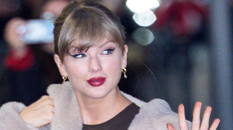 Taylor Swift pics that prompted 'Mar-a-Lago face' allegations