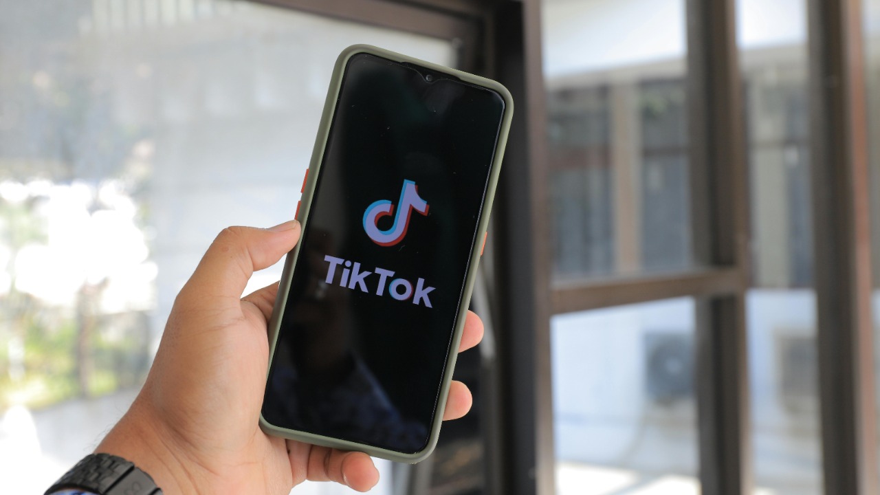 EU orders TikTok to fix 'addictive' app or risk multi-billion $ fines