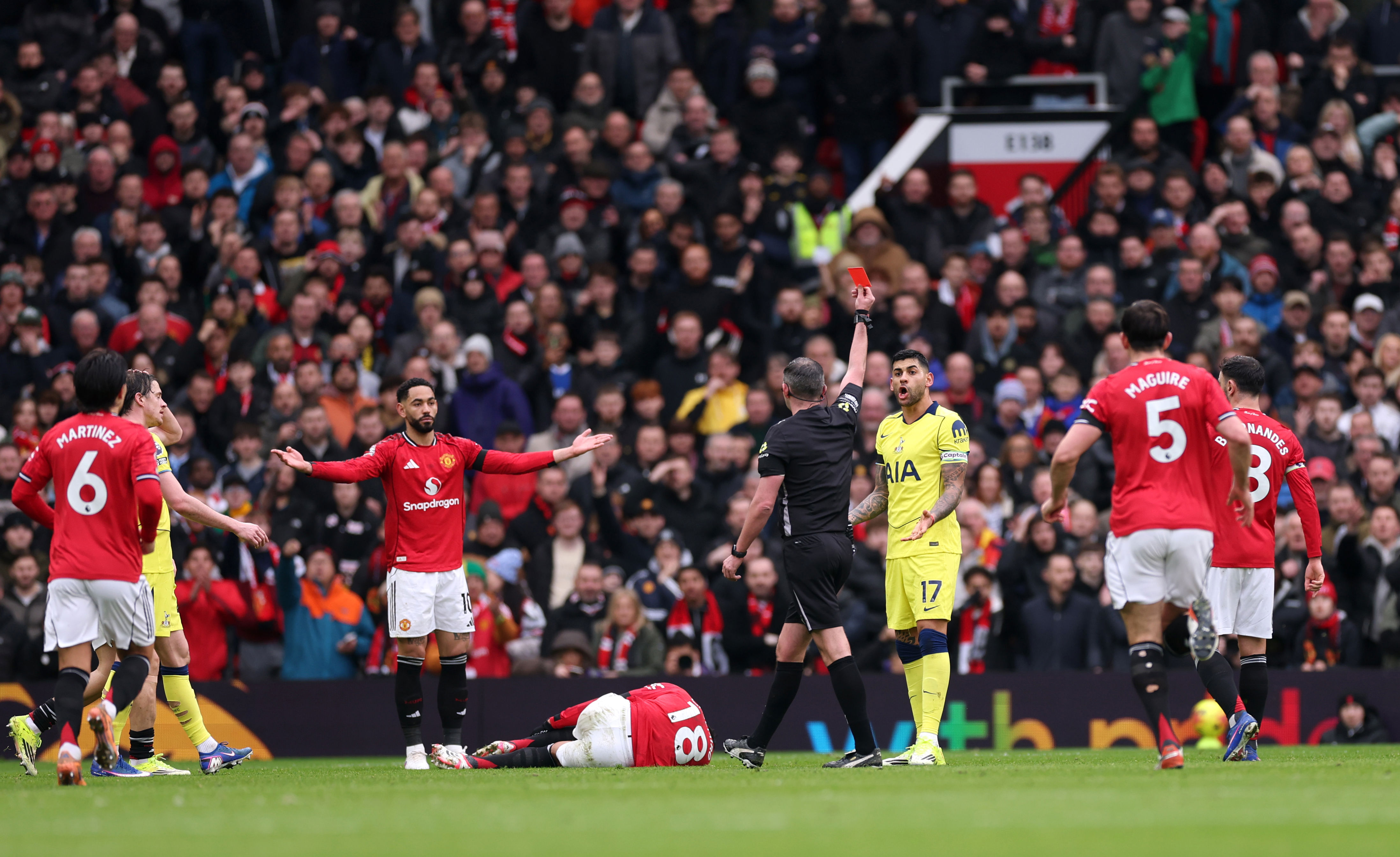 'No need' - Cristian Romero slammed after Tottenham red card vs Man Utd ...