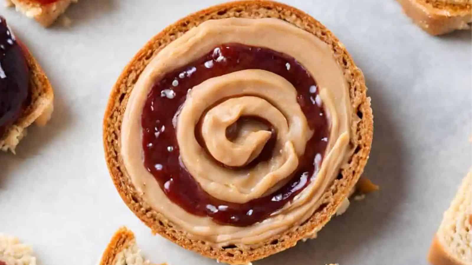 14 snacks that satisfy cravings in under 10 minutes