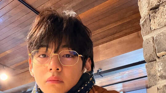 BTS V drops sneak peek into preps for ARIRANG world tour in candid ...