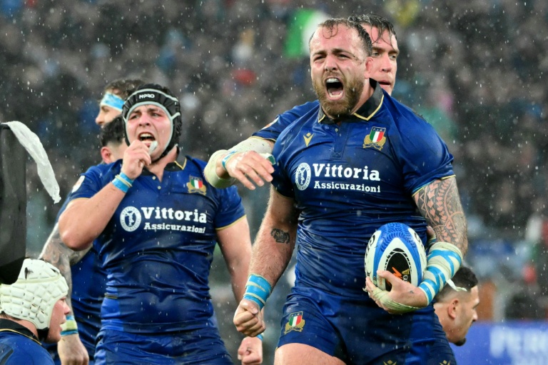 Six Nations misery for Townsend as Italy beat sorry Scotland