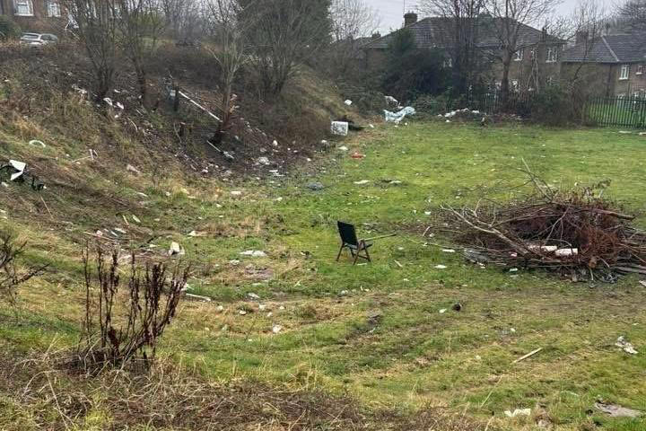 Councillors form litter pick group as Gomersal 'dumping' ground gets tidied