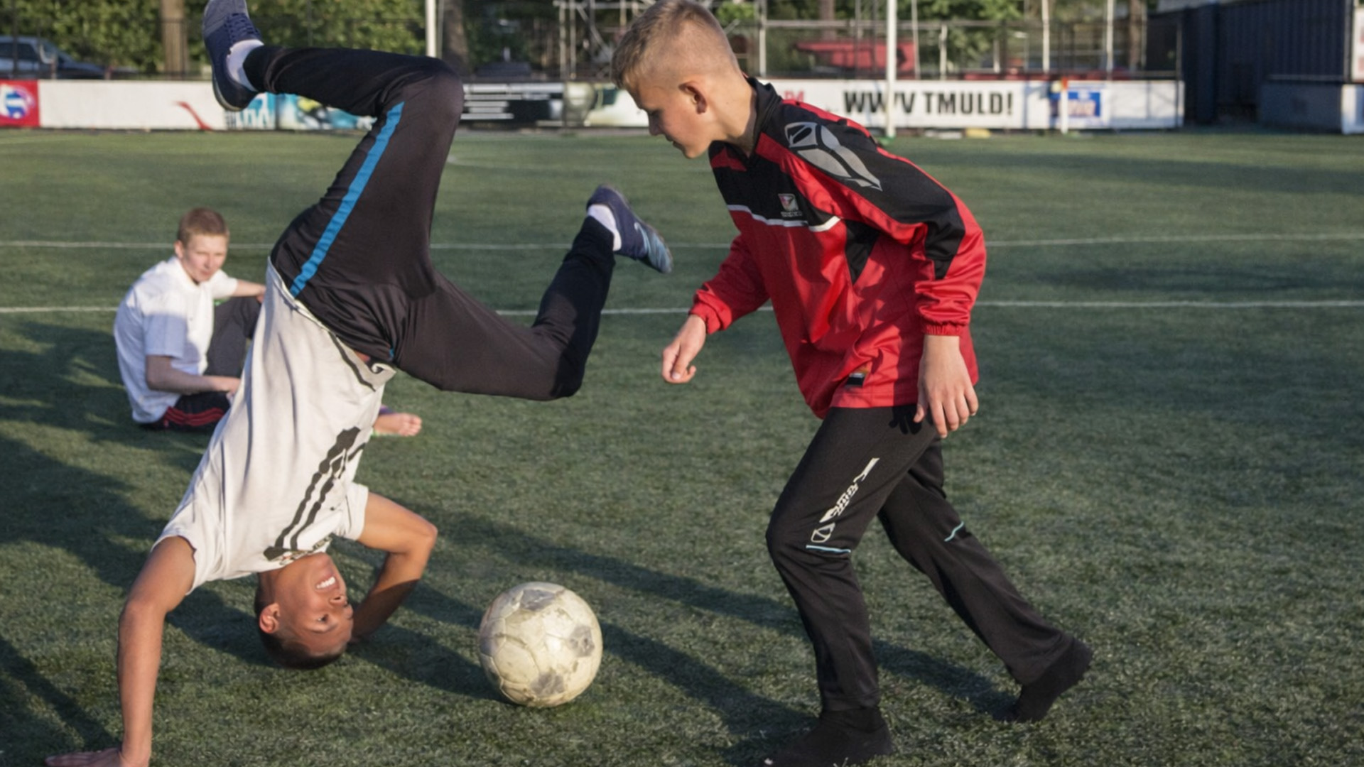 Amazing soccer trick shots and impossible goals that will leave you shocked