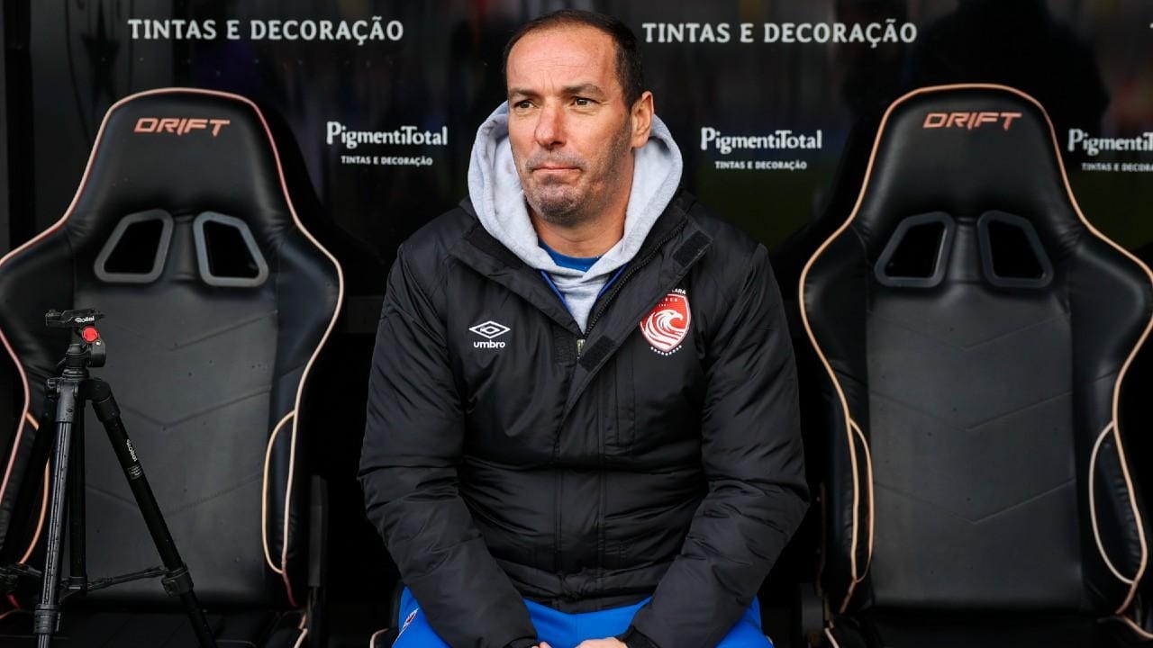 Petit: «Se calhar o nome não é bonito, mas o que tenho feito...»