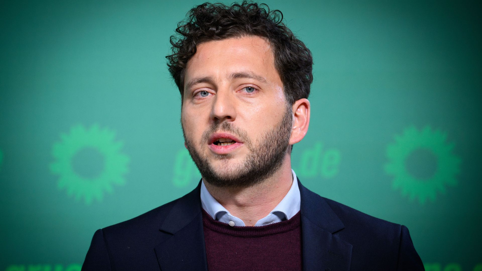 Felix Banaszak: Grünen-Co-Chef muss wegen Zweitwohnsitz wohl Steuern ...