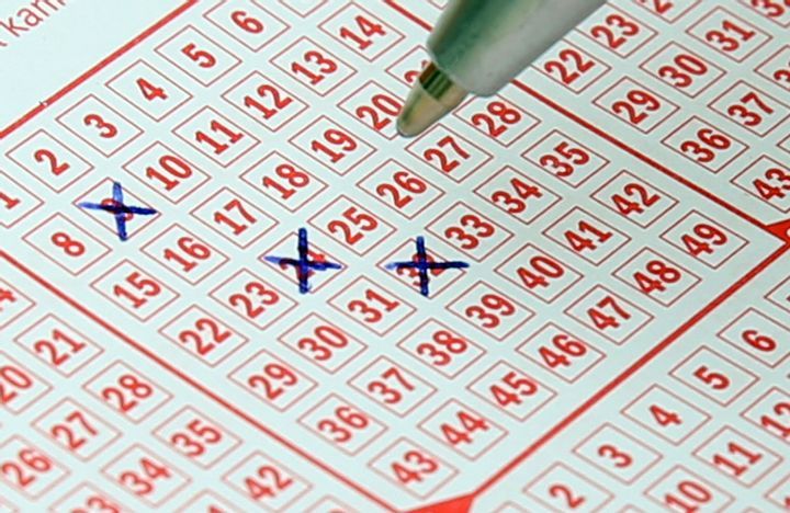 This man threw away a lottery ticket, only to later realize what it's worth