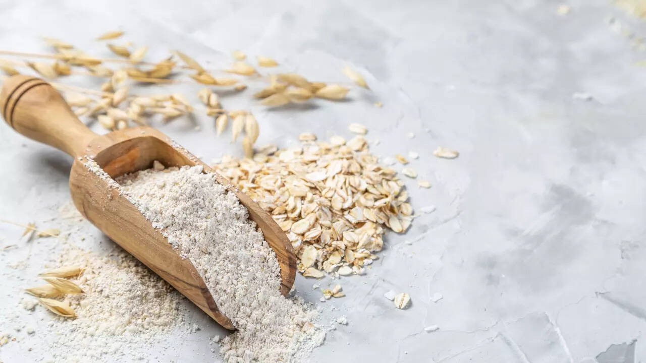 How to make fiber-rich oats and sooji idli for breakfast
