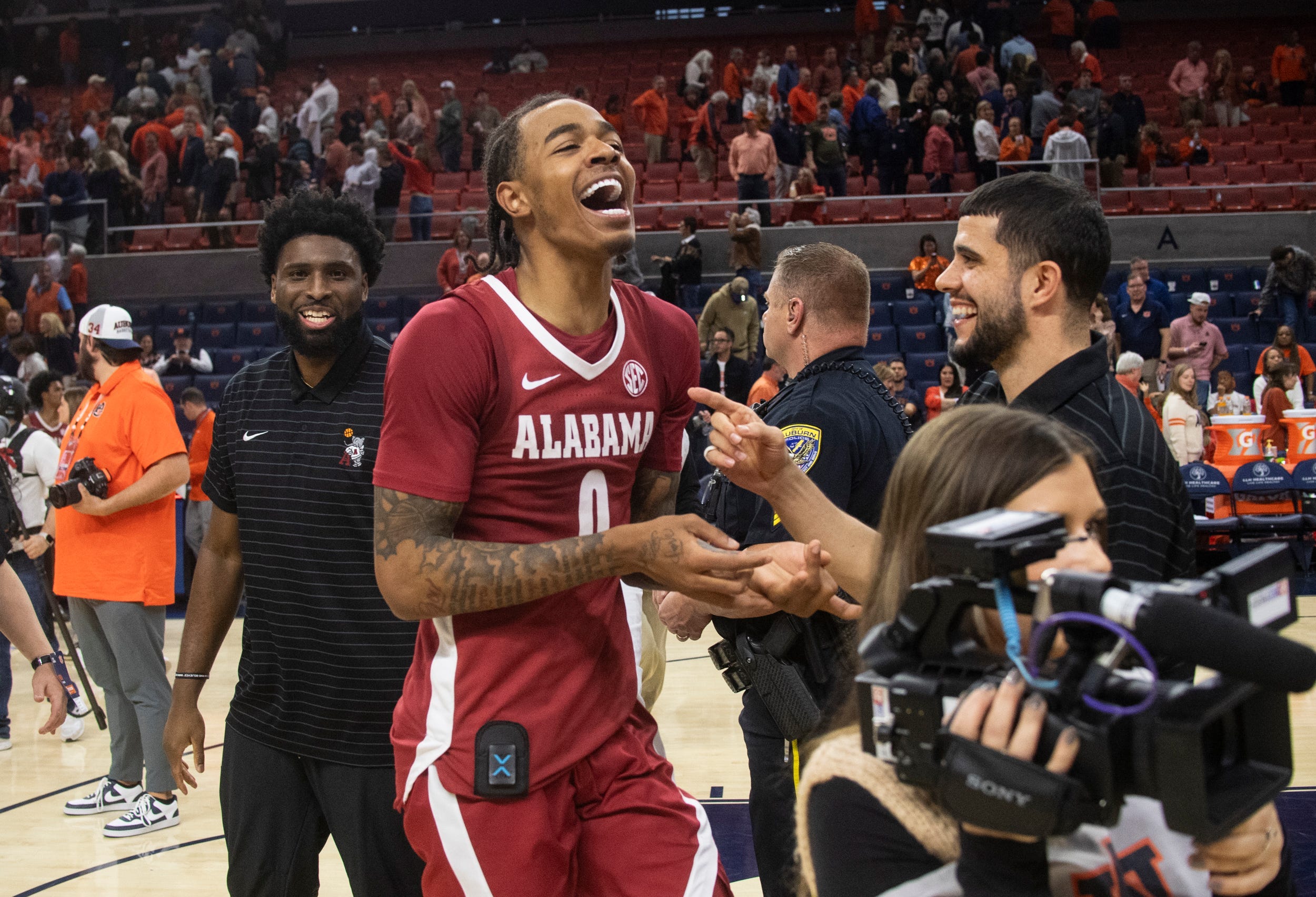 Alabama basketball returns to Lunardi's bracket after win at Auburn