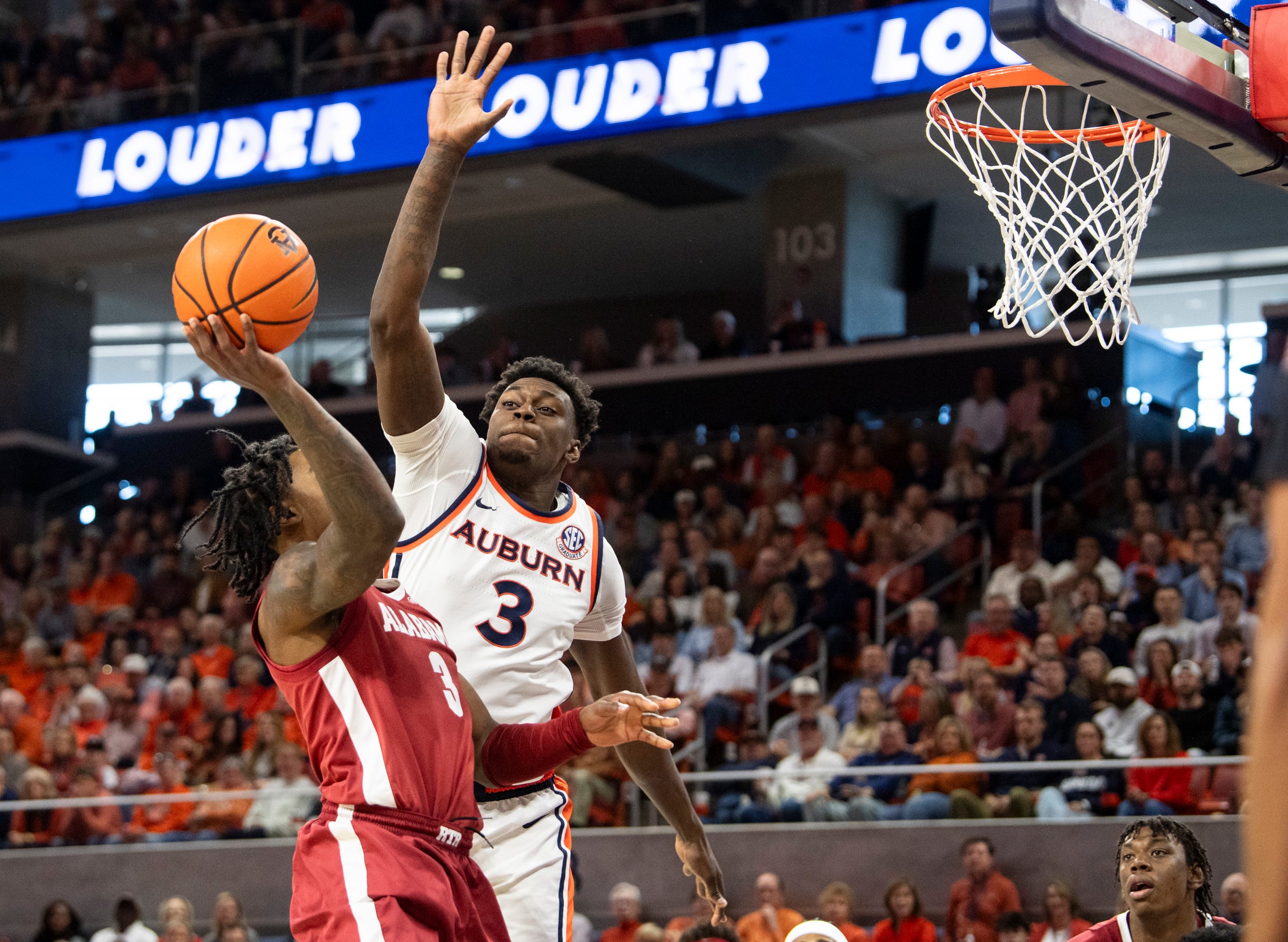 Auburn basketball falls short in rivalry loss to Alabama: Score, highlights