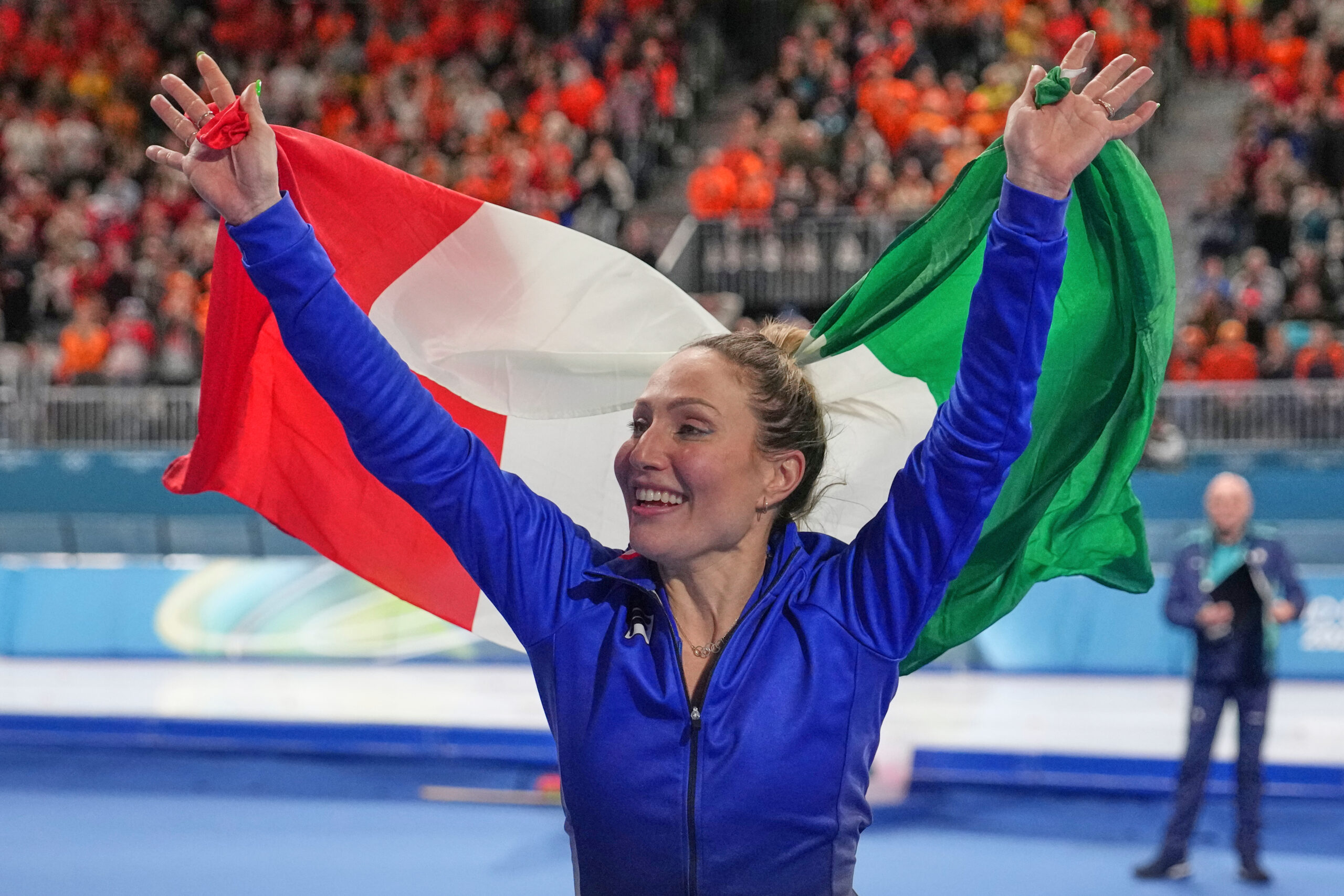 Olimpiadi 2026, oro Lollobrigida nel pattinaggio. Discesa libera a ...