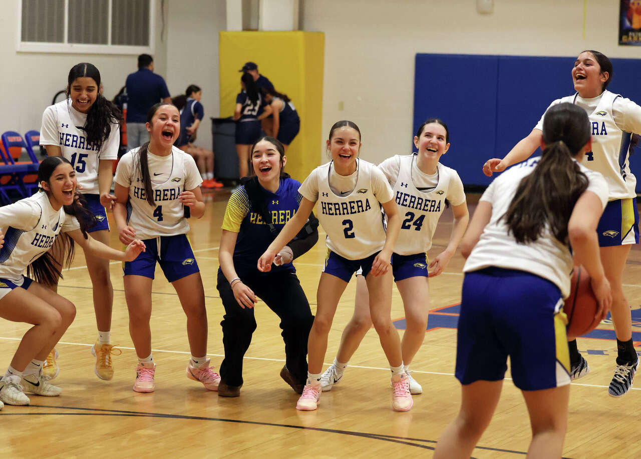 Photos: Herrera claims eighth-grade city title over United