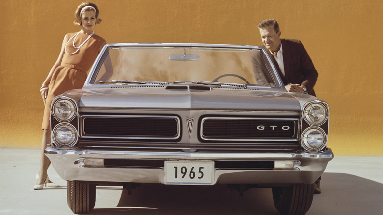 4 signature Pontiac design features that defined the brand