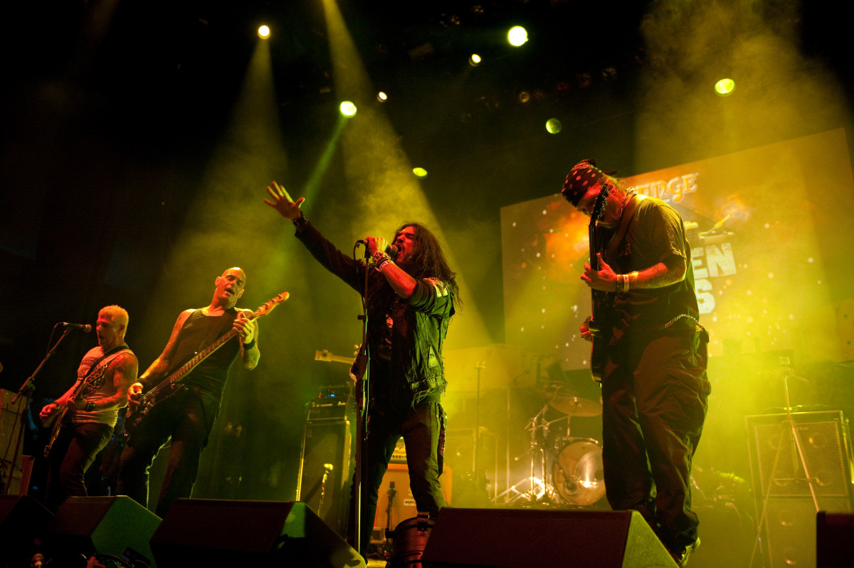 '90s heavy metal band announces two shows ahead of 2026 tour