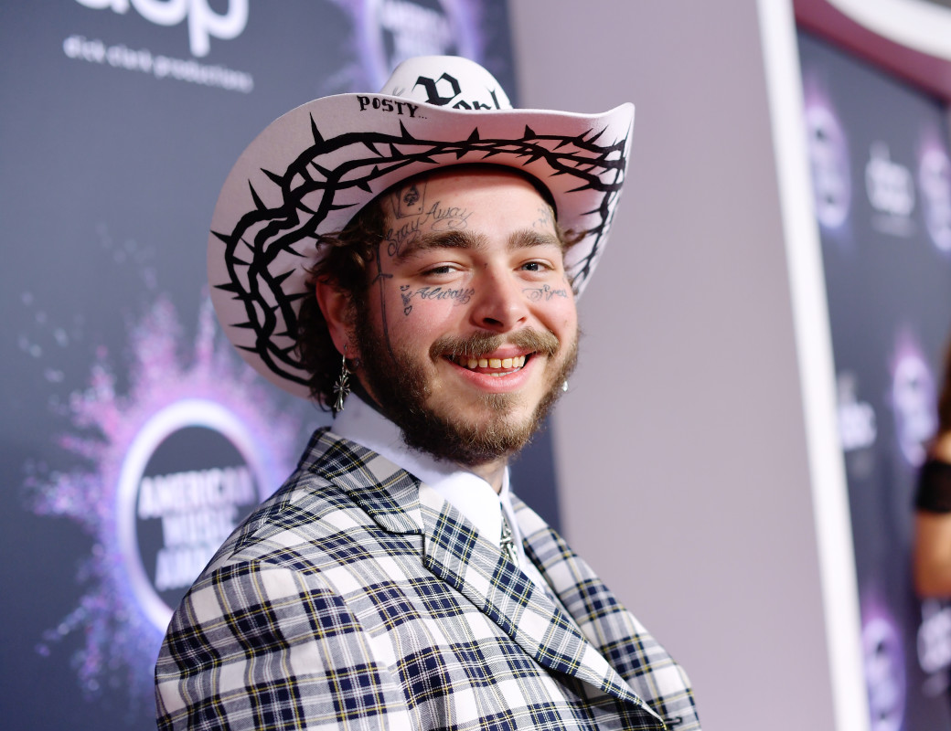 Post Malone calls out $14 beer prices at Super Bowl event