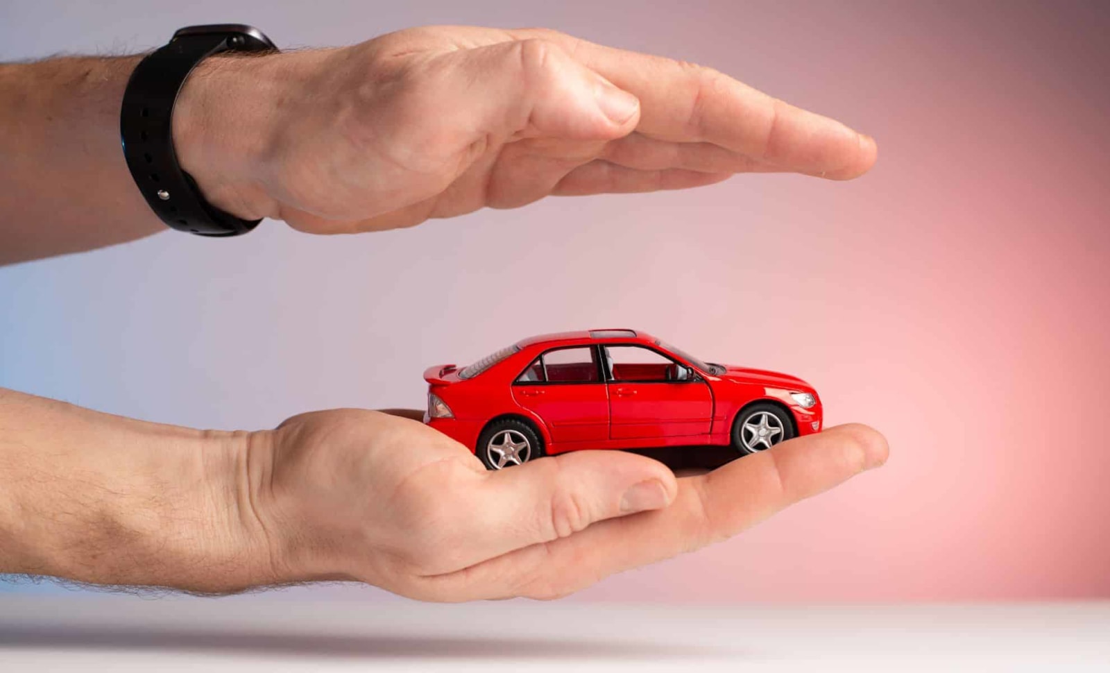 How shopping for car insurance early could save you £542